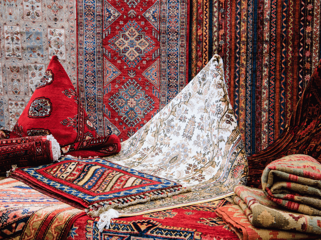 Middle East Textiles: A Guide to History and Craftsmanship